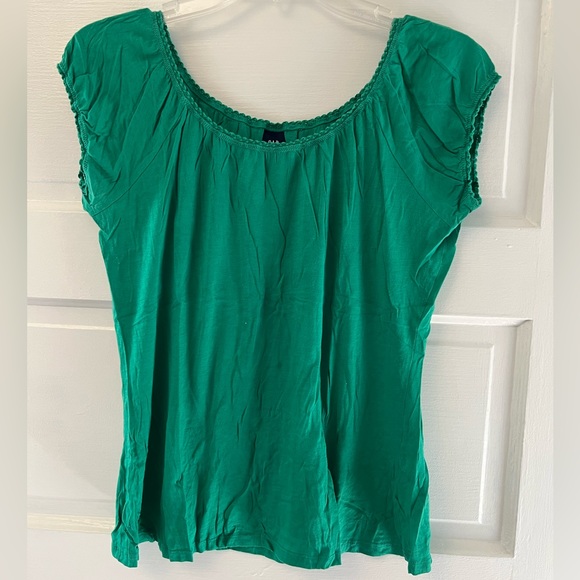 GAP | Tops | Basic Green Tee | Poshmark